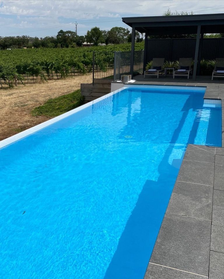 How to choose the best pool paint colour for your swimming pool in 2024 ...